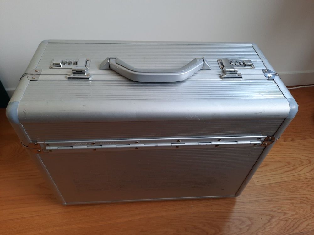 Dionite Aktenkoffer, Werkzeugkoffer, Alukoffer | Kaufen auf Ricardo