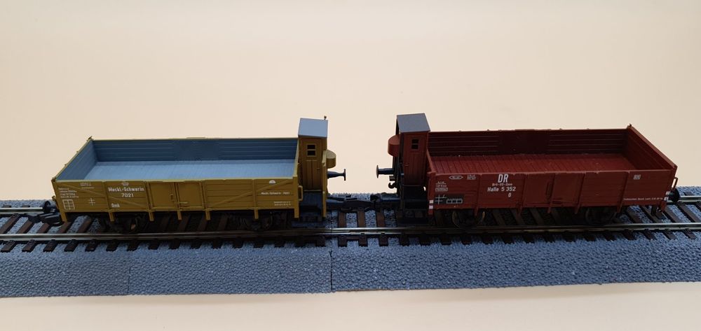 ROCO/PIKO?:DC: 2 X Hochbordwagen mit Bremserhaus (Gebraucht) in Koppigen für CHF 19.95 – mit ...
