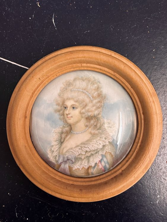 Miniatur Damen - Portrait | Kaufen auf Ricardo