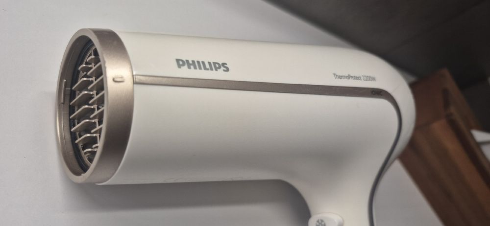 Philips ThermoProtect Ionic Haartrockner 2200W (Gebraucht) in ...