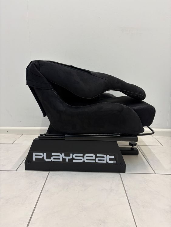 Playseat Evolution Alcantara Gaming mit Zubehör (Gebraucht) in Basel ...