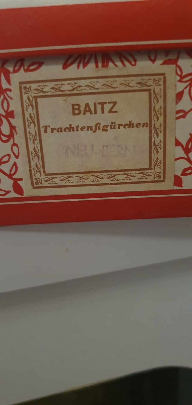 Poupée folklorique suisse en costume tradition, Baitz (D'occasion) à ...