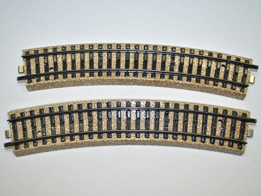 Märklin Schienen gebogen M-Gleis 5206 (AEA028) (Gebraucht) in Aarwangen ...