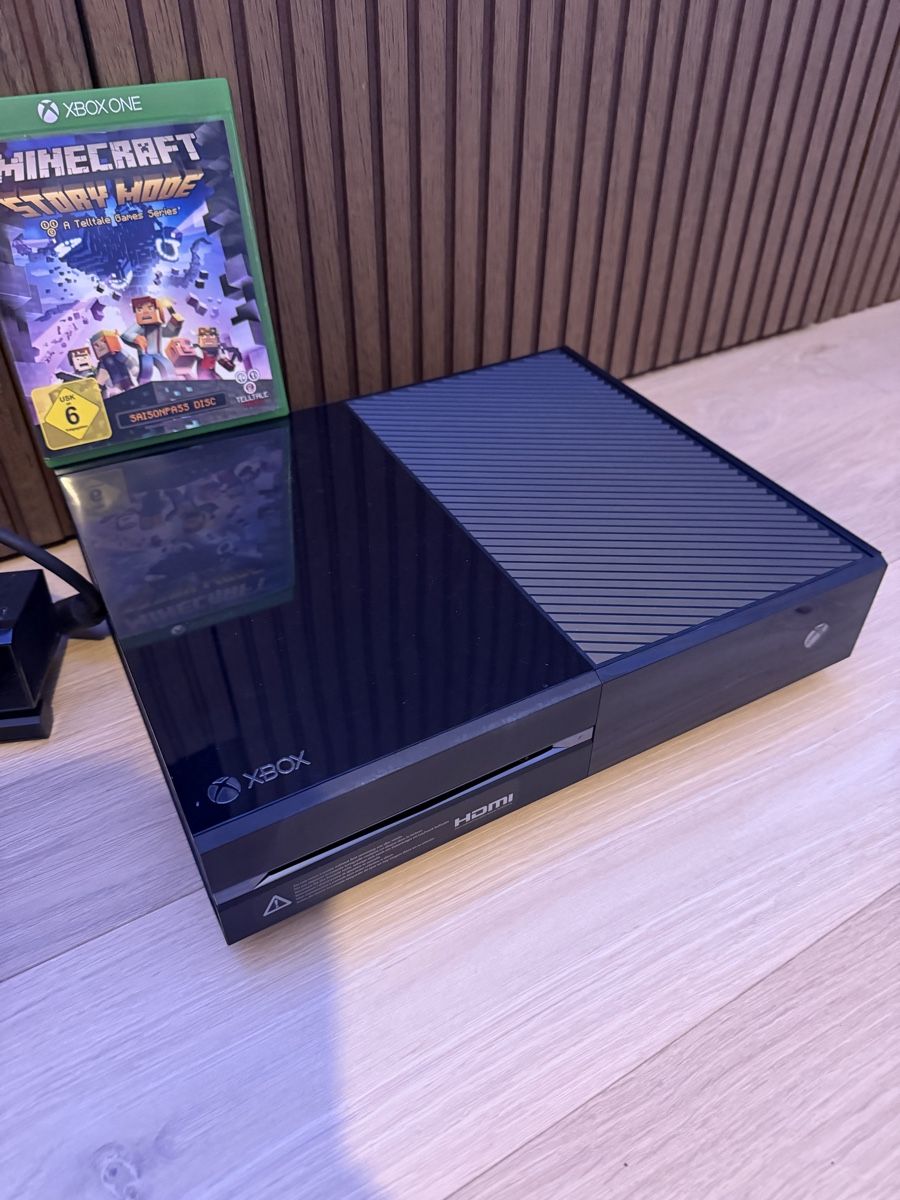 Xbox One mit Kinect und Minecraft Story Mode und Controller (Gebraucht ...
