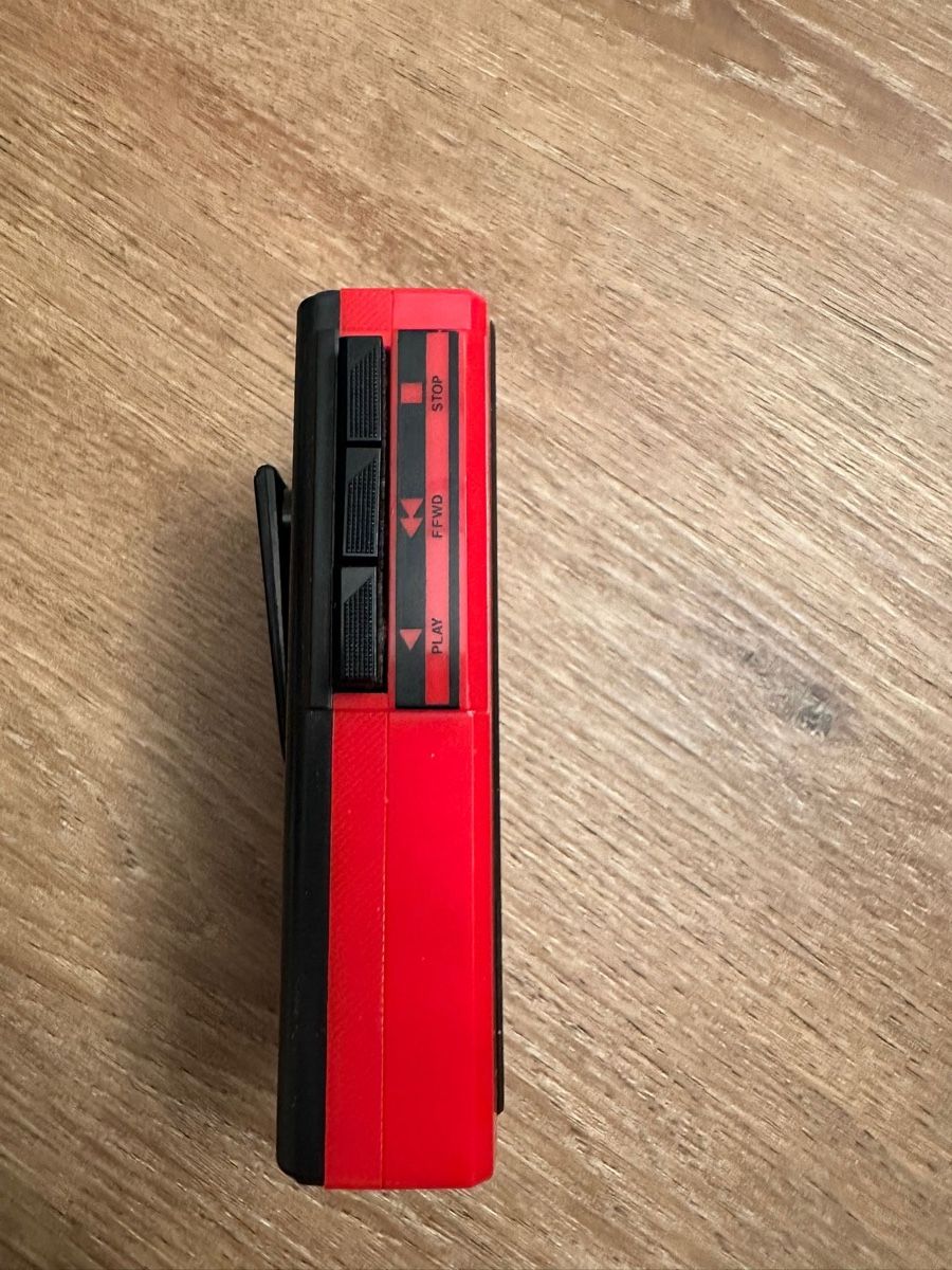 Kasuga KC-27B Stereo Kassettenplayer, rot, Vintage! (Gebraucht) in ...