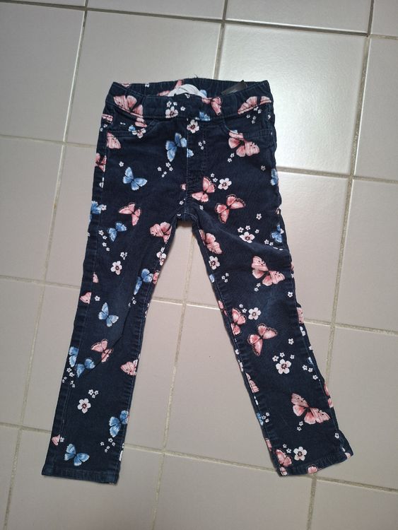 Cord/Manchester Hose H&M 98 🦋 (Gebraucht) in Sissach für CHF 5.8 – mit ...