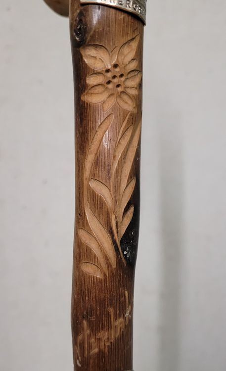 Alter Wanderstock - Spazierstock aus Holz mit Stockhieben (Gebraucht) in Zürich für CHF 11 – nur ...