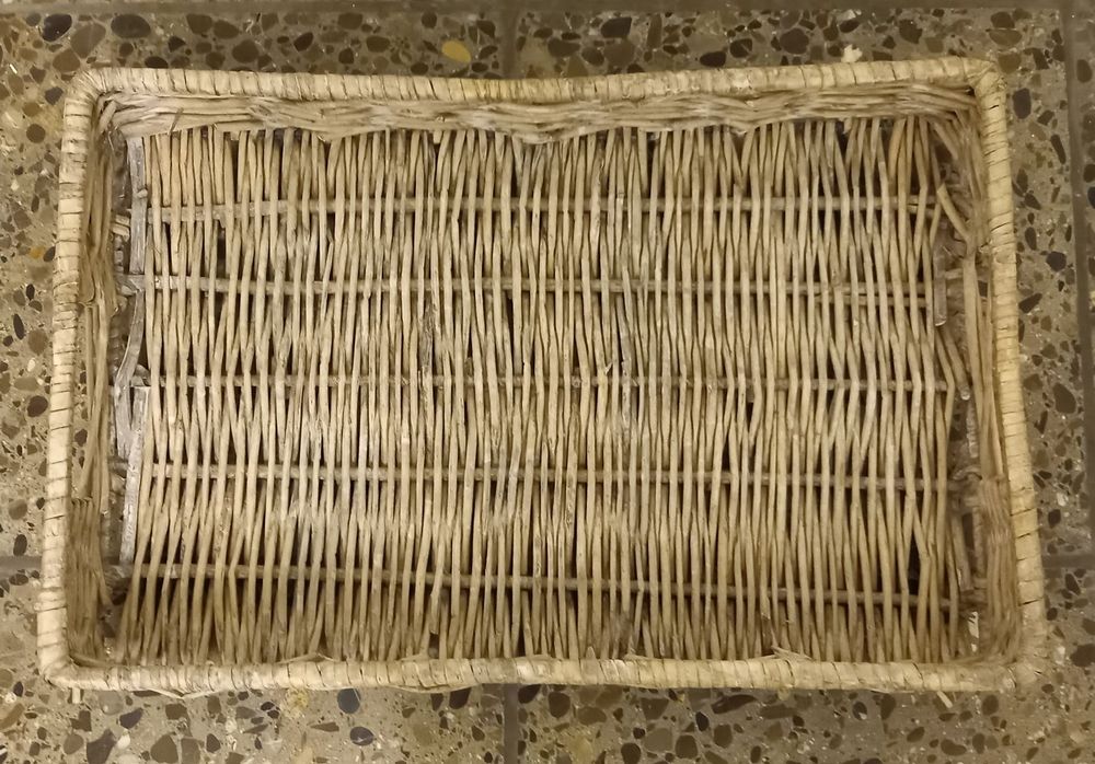 DEKORATIVES *SERVIER - TABLETT* KORB/45 X 29, H 8CM/INTAKT (Gebraucht ...