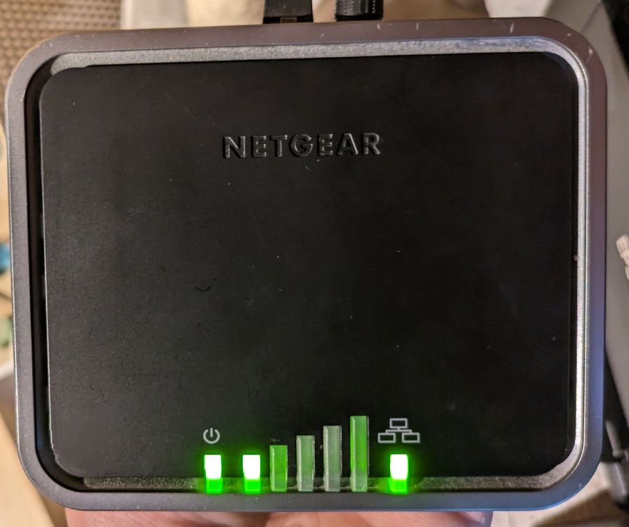 NETGEAR 4G LTE-Modem LB2120 mit zwei Ethernet-Anschlüssen (Gebraucht ...
