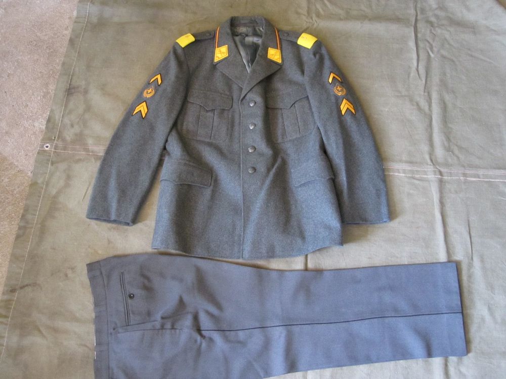 Uniform Adjutant Dragoner-Aufklärer Ord.49/70 (Gebraucht) in Worb für ...