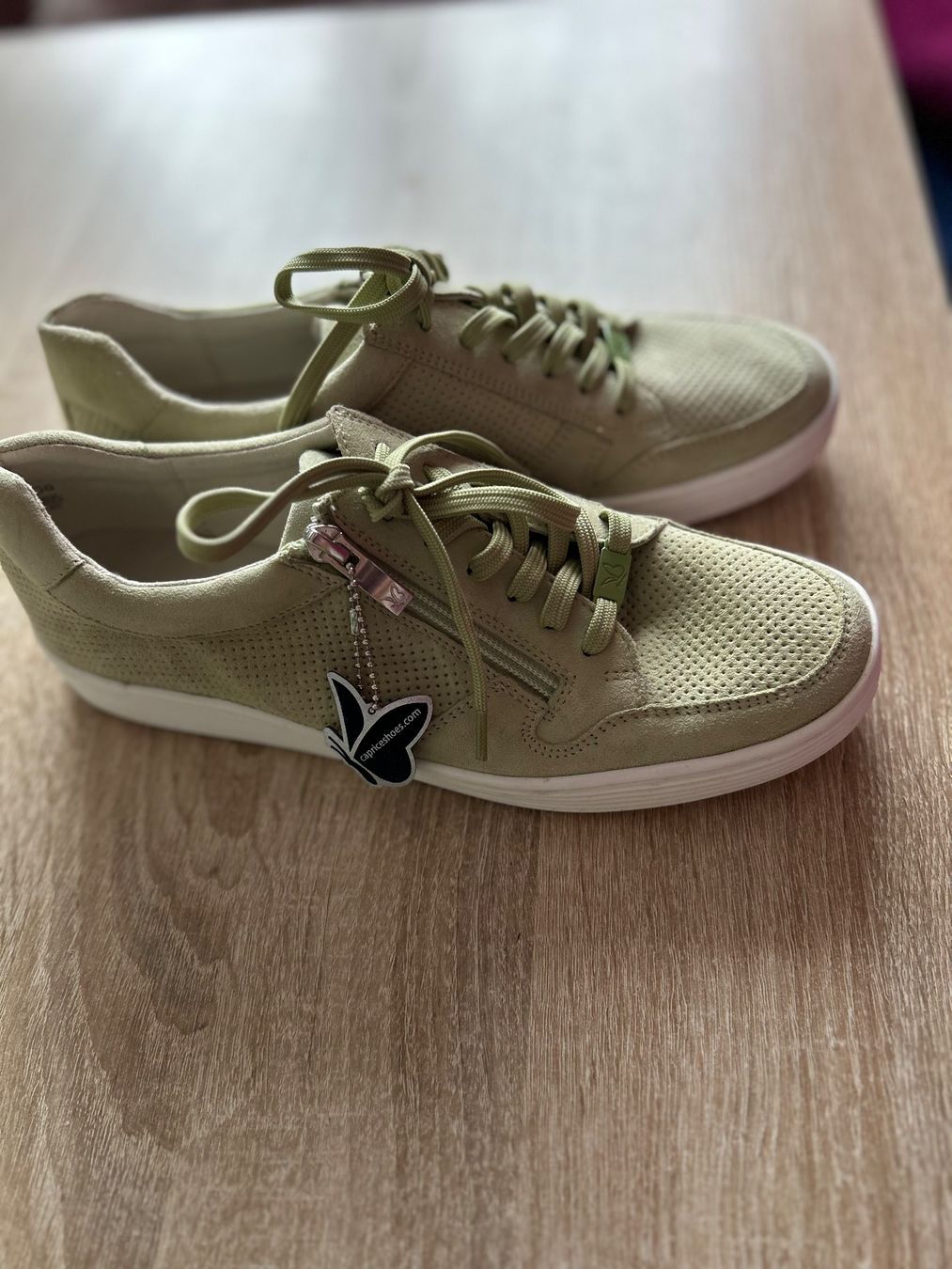 Sneaker von Caprice, mint, Grösse 6,5 (D'occasion) à Romanshorn pour ...