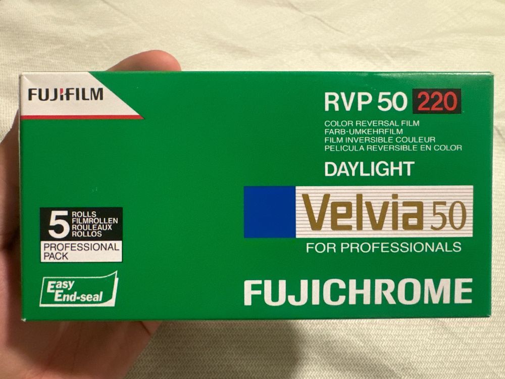 Fujifilm 220 Velvia 50 Expired 2009 (Neu (gemäss Beschreibung)) in ...