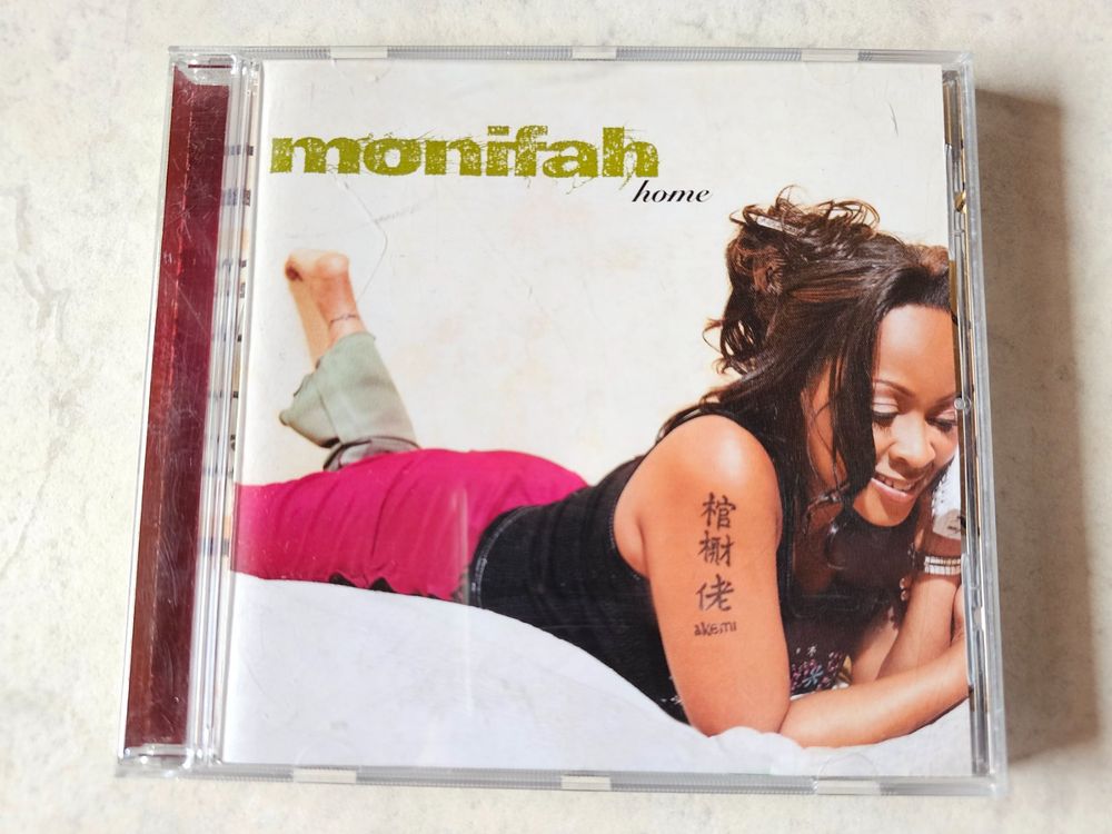 Monifah - Home (Gebraucht) in Schneisingen für CHF 3 – mit Lieferung auf Ricardo kaufen