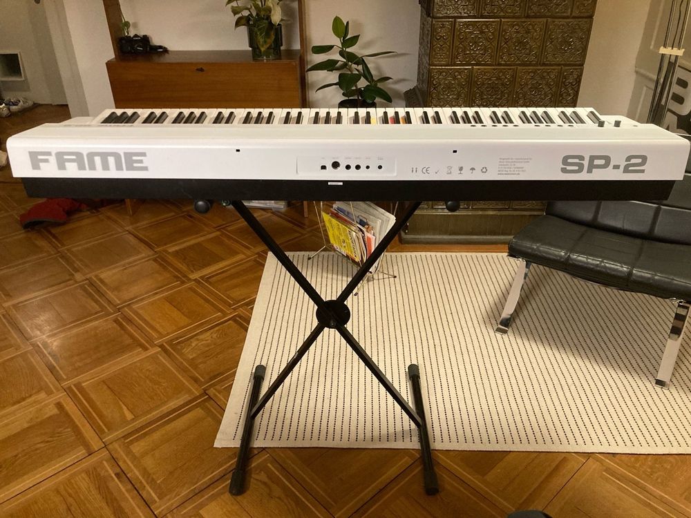 Fame SP-2 Piano, weiss | Kaufen auf Ricardo