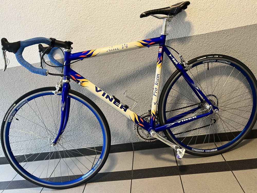 Viner Altec V4 Rennrad, Campagnolo Chorus, Top Zustand! (Gebraucht) in ...