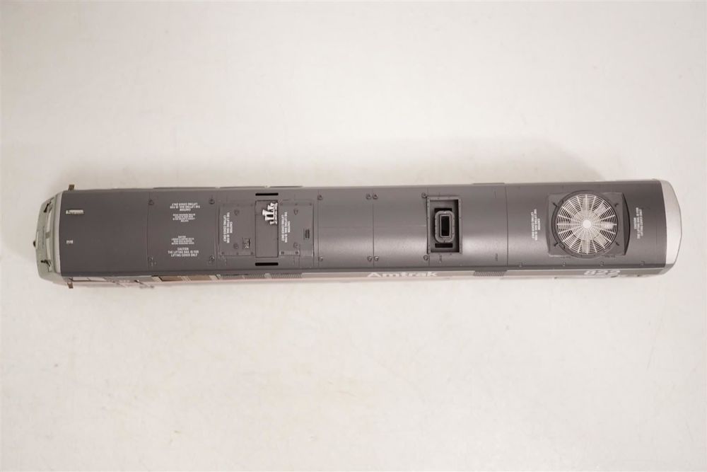 5ß Overland Model USA Amtrak AMD-103 Genesis Diesellok (Gebraucht) in ...