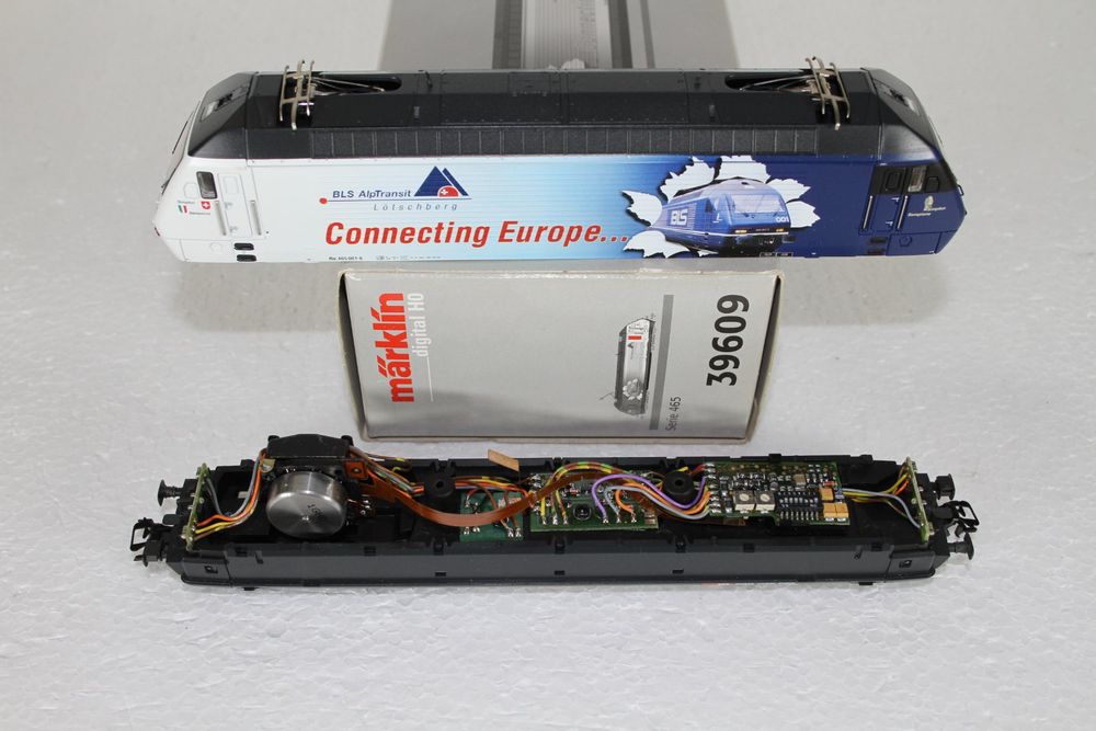 Märklin 39609 BLS SBB Re 465 Connecting Europe (Neu (gemäss ...