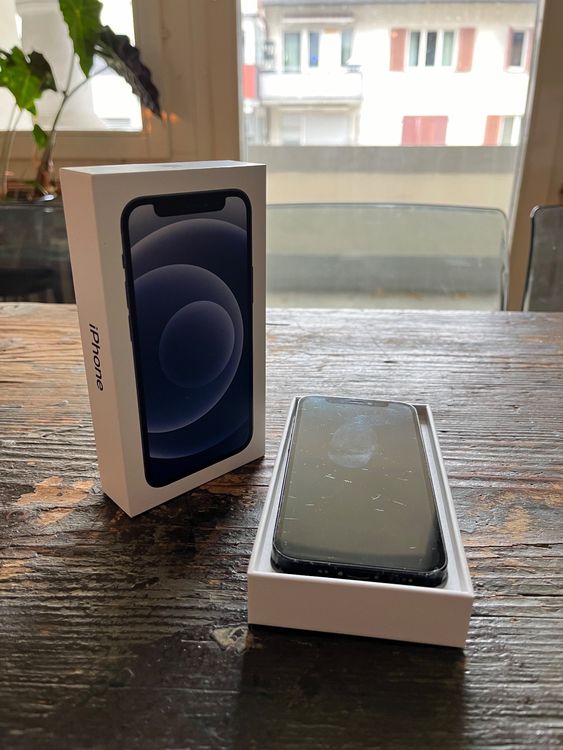 Apple IPhone 12 mini black 64GB (Gebraucht) in Zürich für CHF 152 – mit Lieferung auf Ricardo kaufen