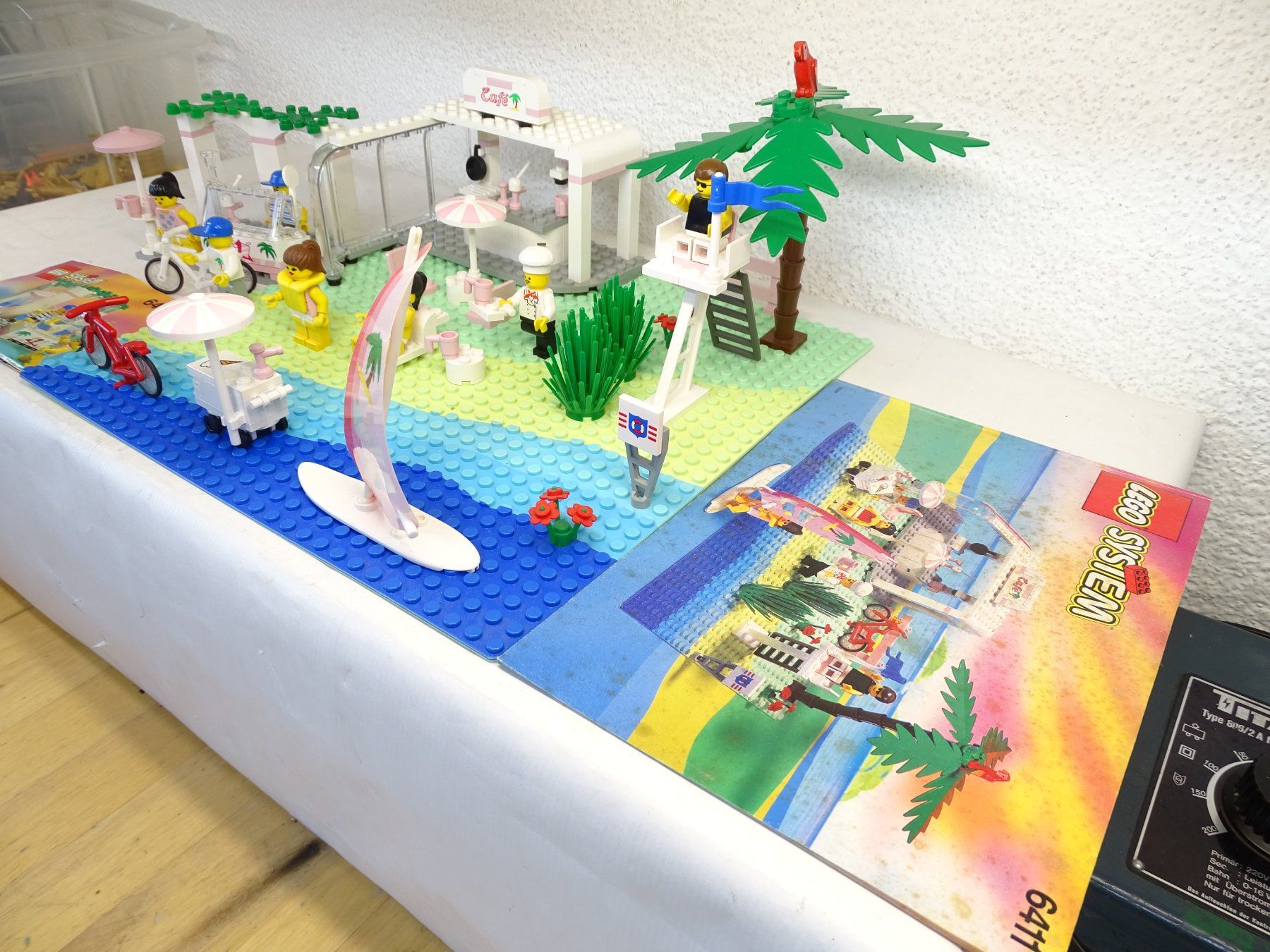Lego 6411 + 6402 Sand Dollar Cafe, Sidewalk Cafe, BA (Gebraucht) in ...