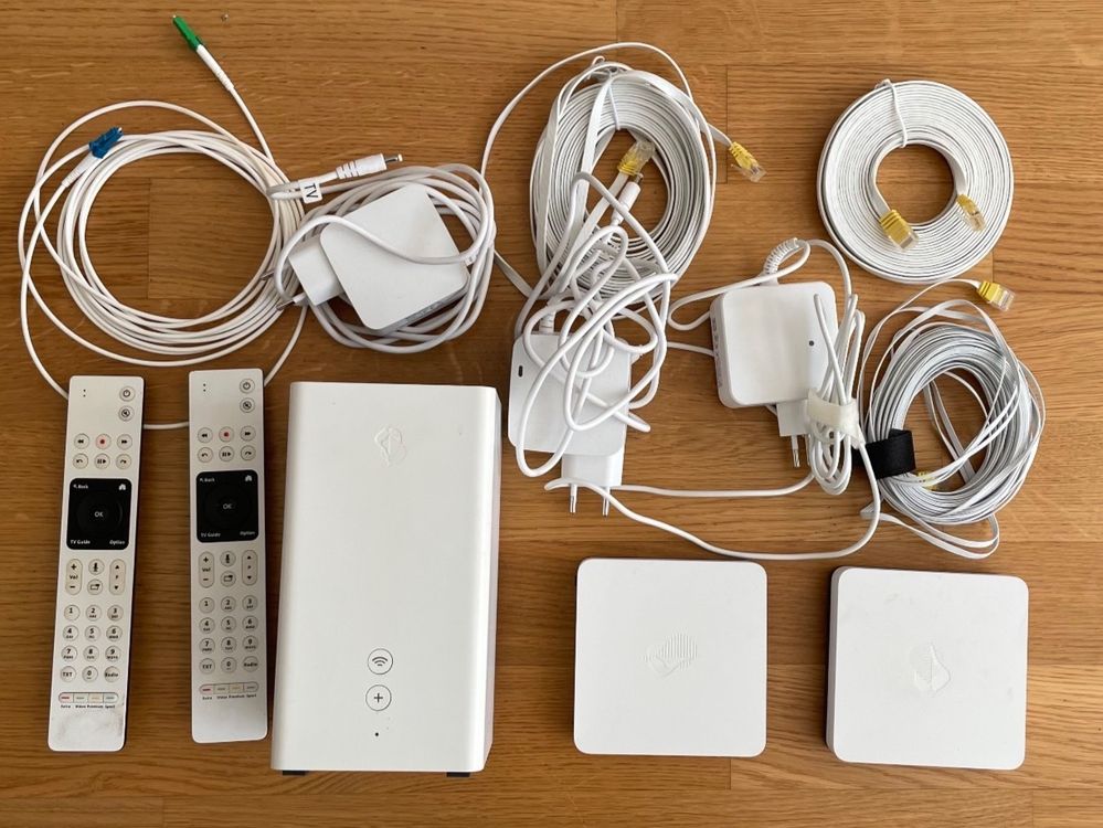 Swisscom Wlan Router + 2 TV Boxen (Gebraucht) in Schliern b. Köniz für ...