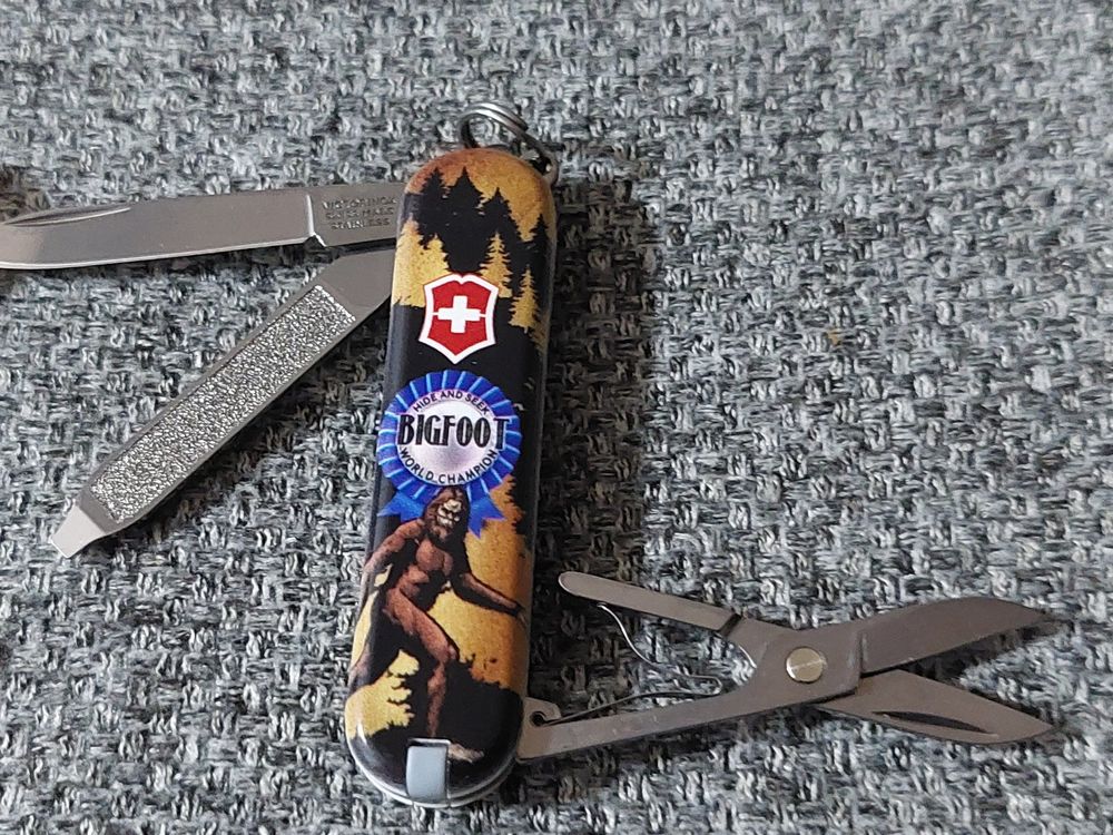 Victorinox Classic BIGFOOT (Neu (gemäss Beschreibung)) in Gossau SG für ...