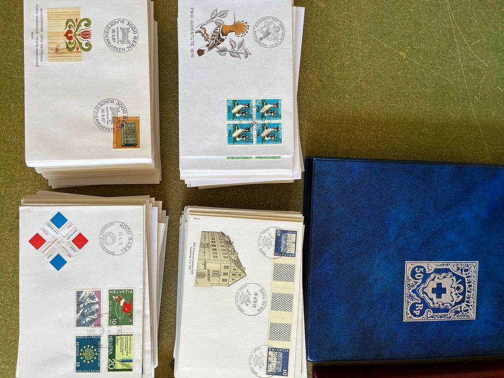 1100 FDC/Sonderbriefe Schweiz/Liechtenstein inkl 11 Album (Gebraucht) in Murgenthal für CHF 60 ...