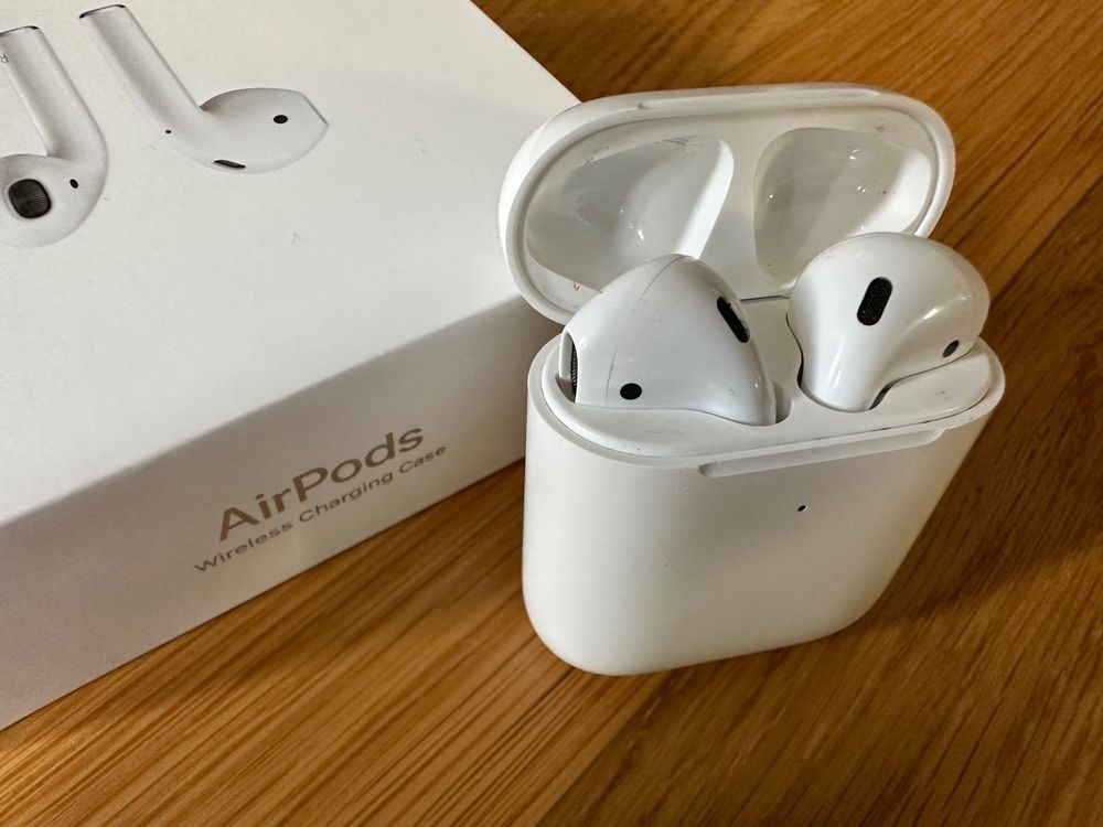 Apple Airpods 2 Generation Wireless Charging Case Kaufen Auf Ricardo