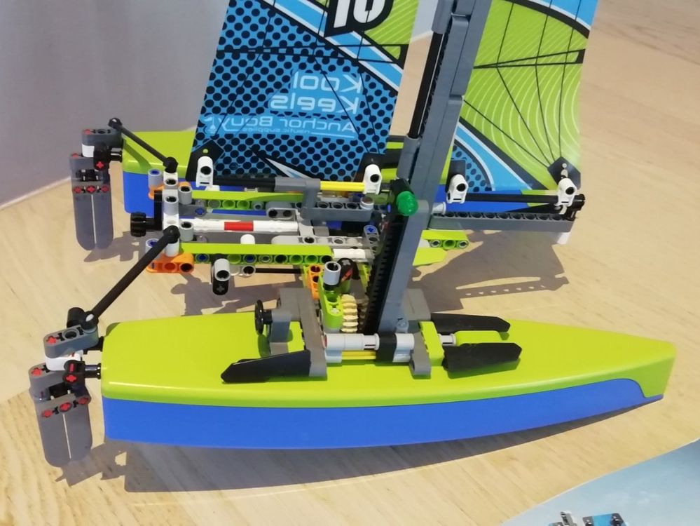 LEGO® Technic 42105 Katamaran, komplett, 2020 (Gebraucht) in für CHF 26 ...