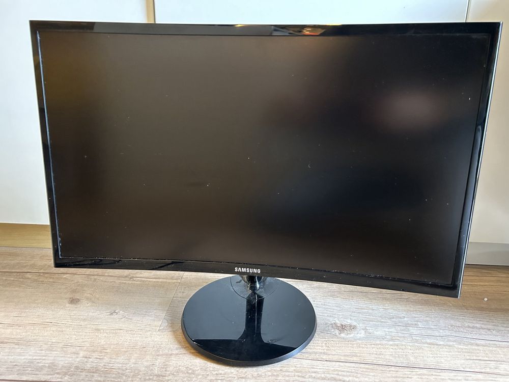 Samsung C24F390 Curved Monitor - 24" Gebraucht - Top Zustand (Gebraucht ...