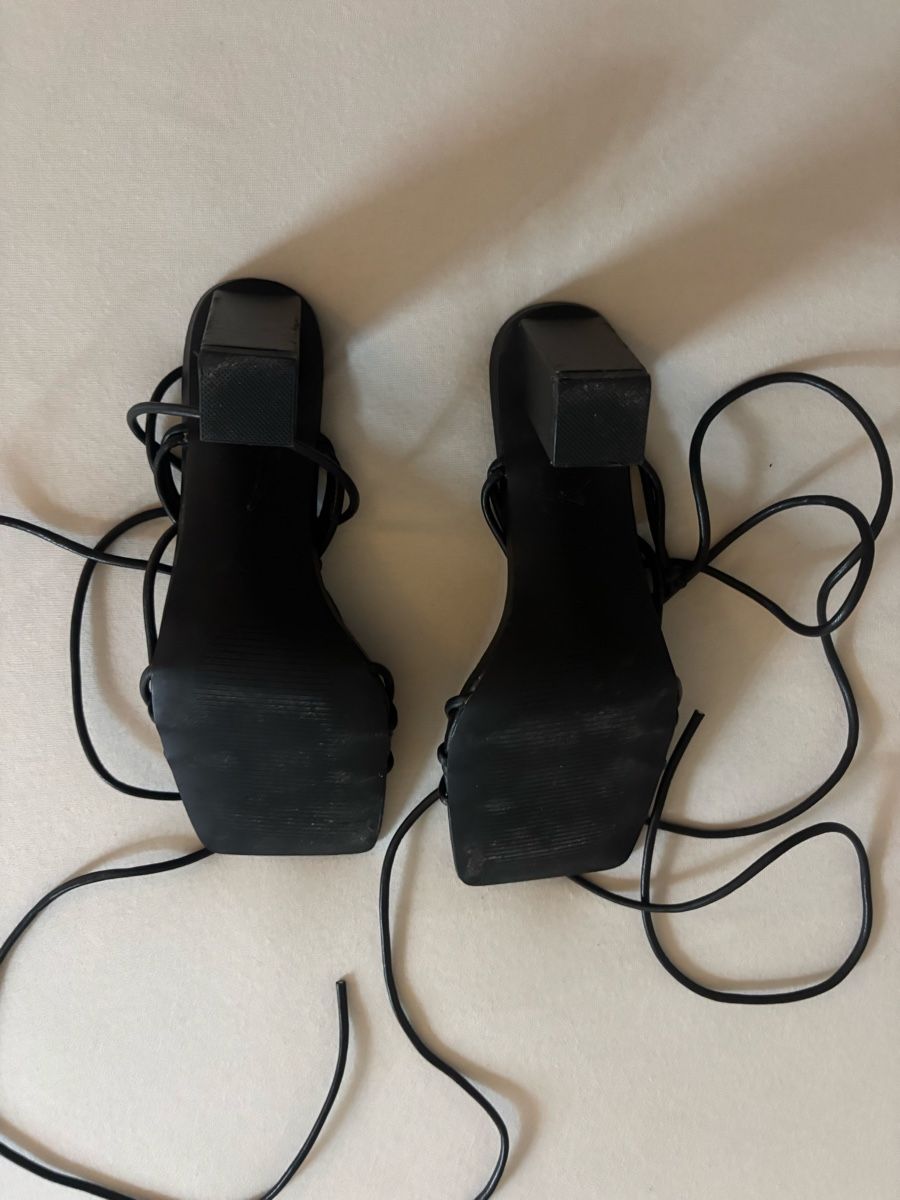 talon en taille 39 (D'occasion) à Vouvry pour CHF 15 – avec livraison ...