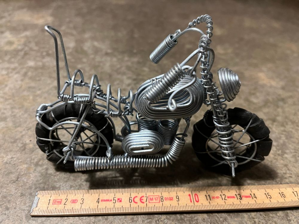 Motorrad Modell; Handarbeit aus Südafrika Moto GP 1999 (Gebraucht) in ...