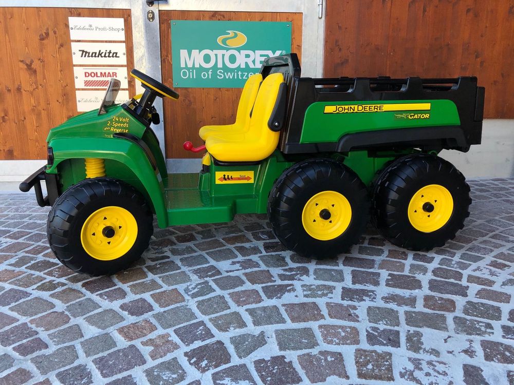 John Deere Gator 6X4 Akku Ladegerät NEU | Kaufen auf Ricardo