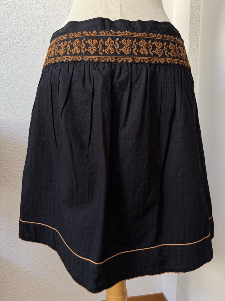 Jupe Karl Marc John, Taille L, Noire brodée (Neuf avec emballage d ...