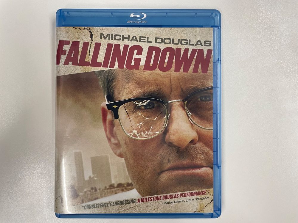 Blu-ray Falling Down (Gebraucht) in Schötz für CHF 12.5 – mit Lieferung auf Ricardo kaufen