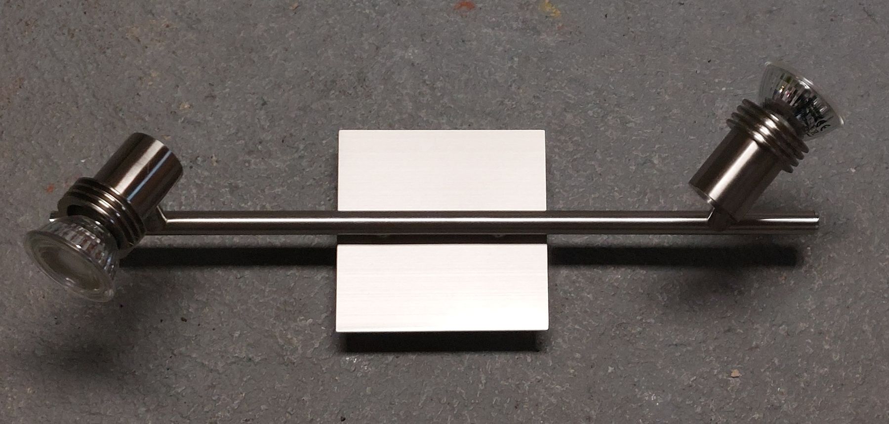 Verstellbare Deckenlampe mit Spots (Gebraucht) in Gwatt (Thun) für CHF ...