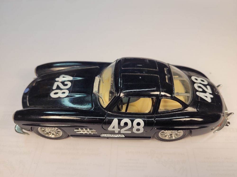 Mercedes 300 SL. Burago 1/24 Metall (Gebraucht) in Pratteln für CHF 5 ...