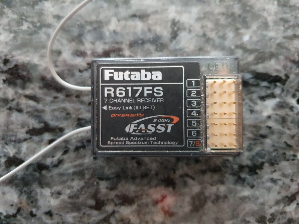 Empfänger Futaba 7 Kanäle R617FS 2.4GHz Fasst | Kaufen auf Ricardo