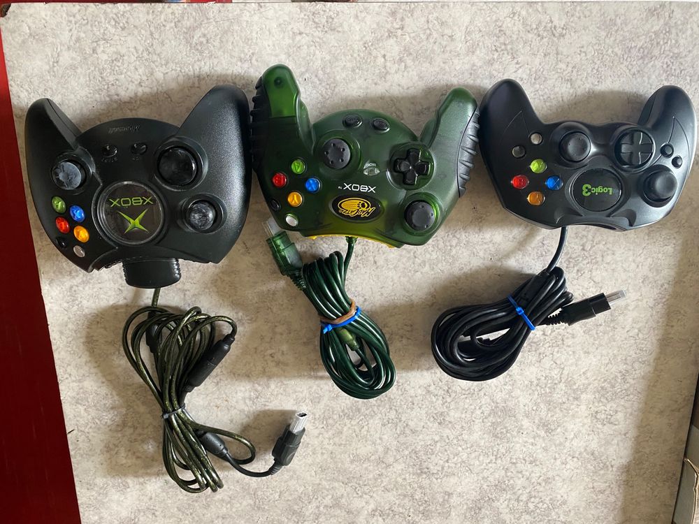 X-BOX CONTROLLER 3 Stück (Gebraucht) in Gebenstorf für CHF 20 – mit ...