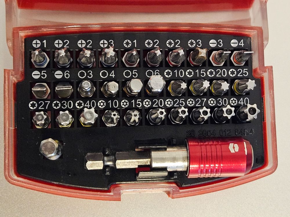Bit Set für Akkuschrauber (Gebraucht) in Chur für CHF 22.9 – mit ...