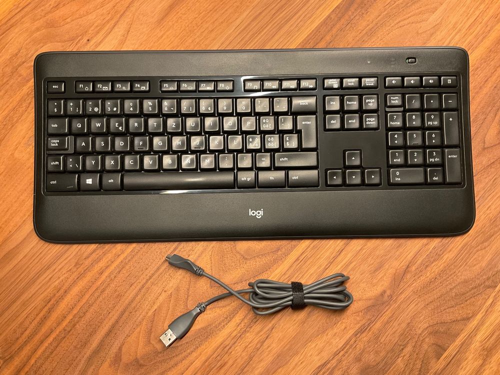 Logitech Keyboard K800 | Kaufen auf Ricardo