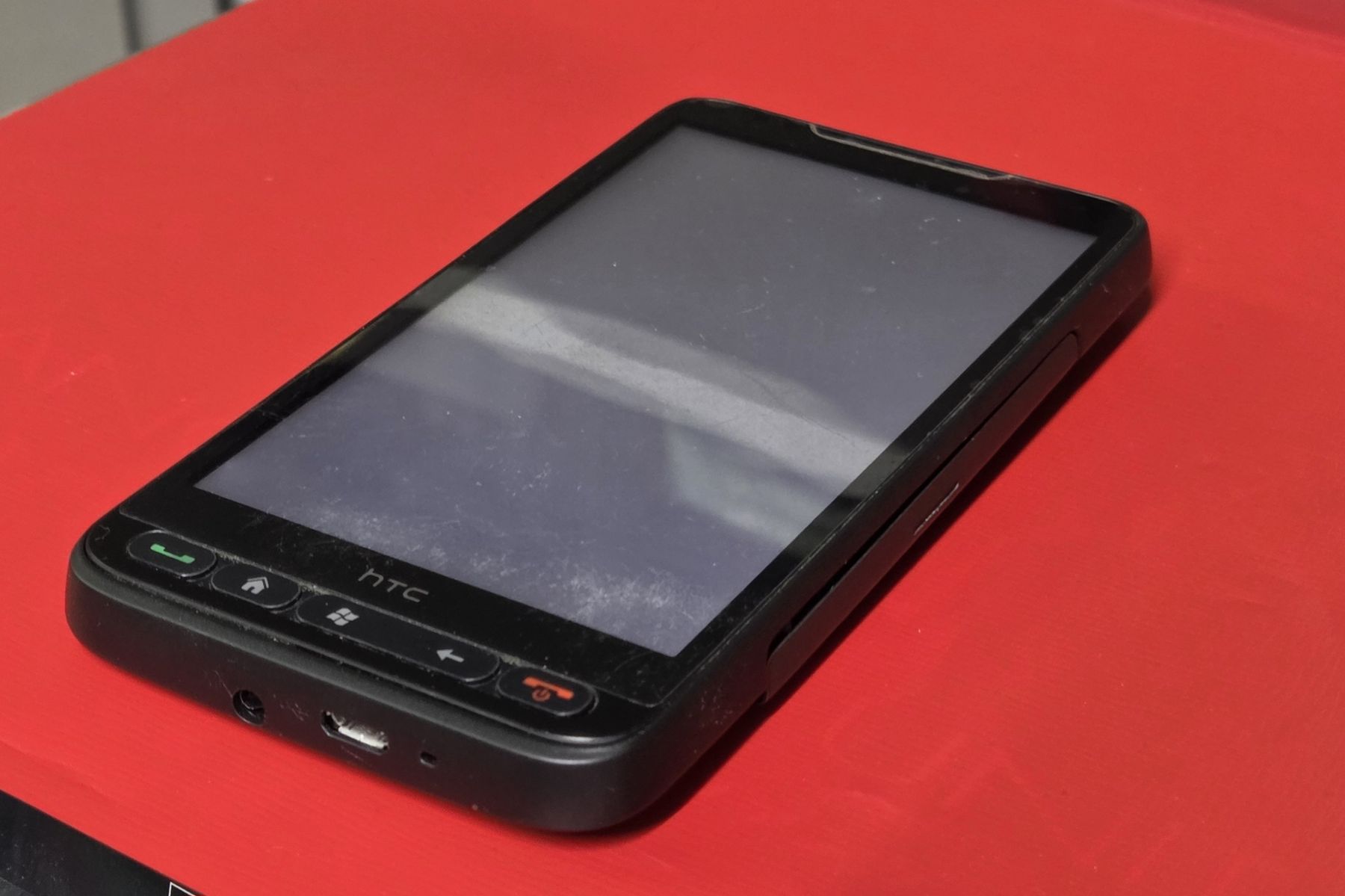 HTC HD2 Leo mit Windows 6.5 und Sense (Defekt) (Gebraucht) in Reinach ...