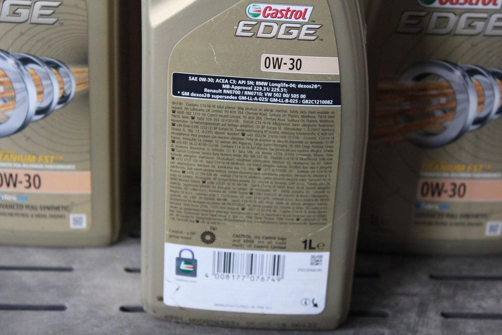B68 - 6x Ölfalsche à 1Liter, Castrol Edge 0W30 (Neu und ...
