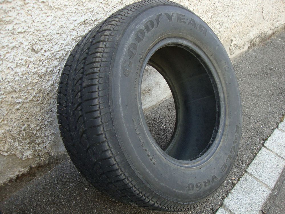 2 x Reifen 235/60 VR13 von Good Year für Ford Capri Opel GT (Defekt) in ...