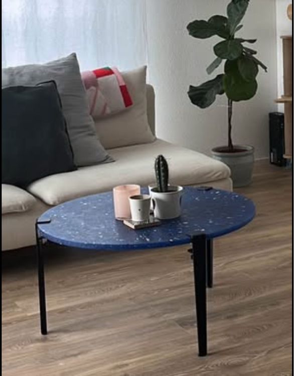 Tip toe round blue coffee table | Kaufen auf Ricardo