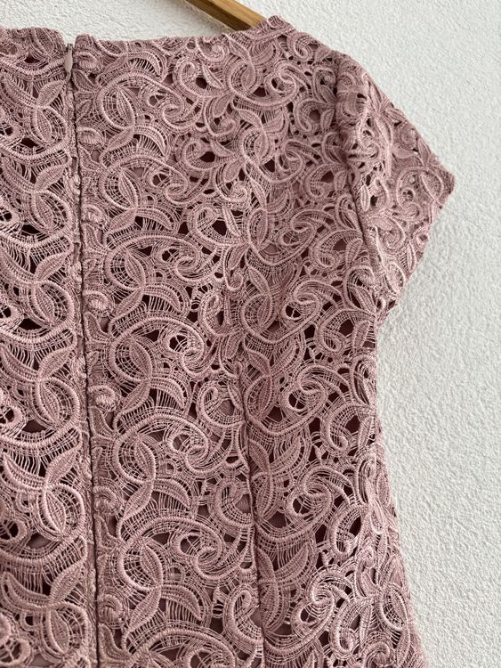 Robe fourreau (Neu und originalverpackt) in Arbaz für CHF 30 – mit ...