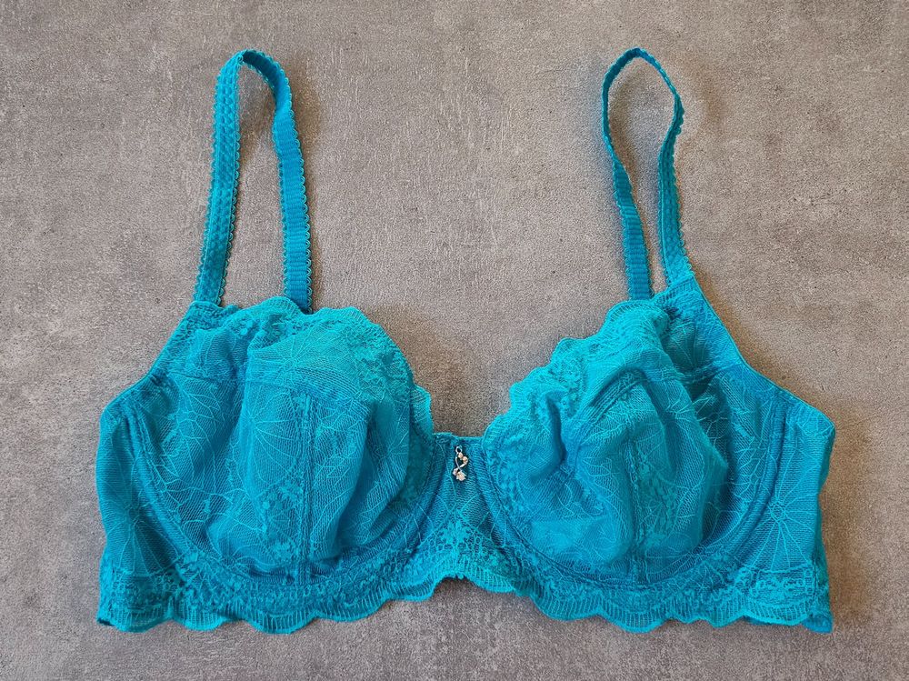 BH mit Bügel türkis,transparent /Spitze ,Gr. 85 B ,NEU | Kaufen auf Ricardo