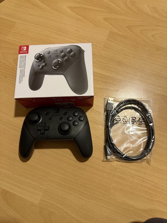 Nintendo Switch Pro Controller schwarz - wie neu! (Neu (gemäss Beschreibung)) in Toffen für CHF ...