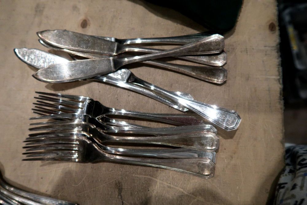 Christofle Silberbesteck 12 teilig Fisch (Gebraucht) in Oberdorf BL für CHF 300 – mit Lieferung ...