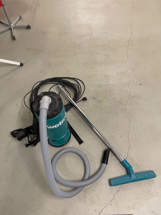 Wetrok Rückenstaubsauger (Gebraucht) in Oppligen für CHF 145 – mit ...