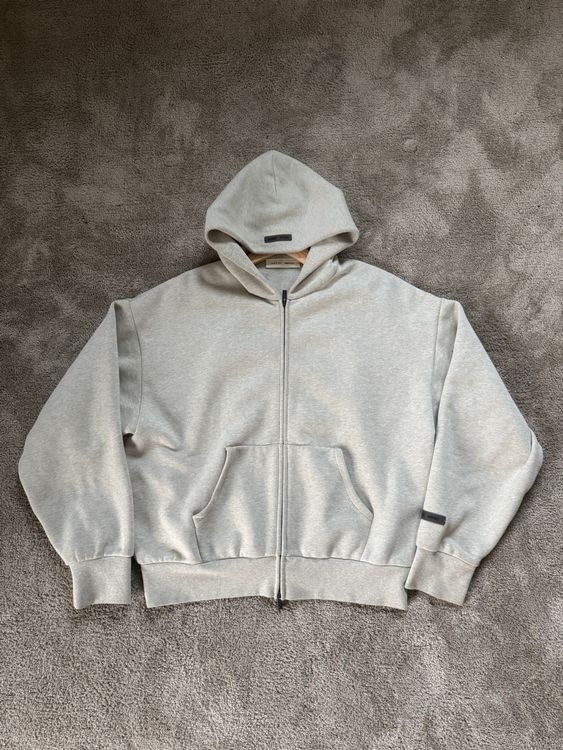 Fear of God Essentials (beige) (Gebraucht) in Villmergen für CHF 90 ...